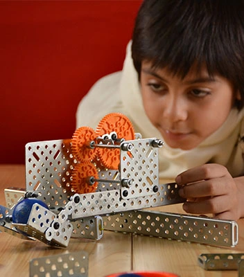 Avishkaar: Robotics, Coding and STEM Education For Kids